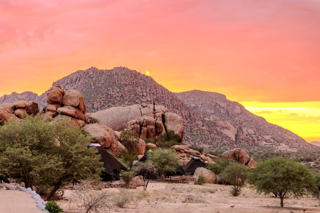 Ai Aiba - The Rock Painting Lodge, Omaruru (updated prices 2025)