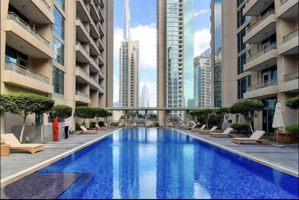 Boulevard 2 BR- Burj Khalifa-Dubai Mall- pool-Gym, Dubai (updated ...