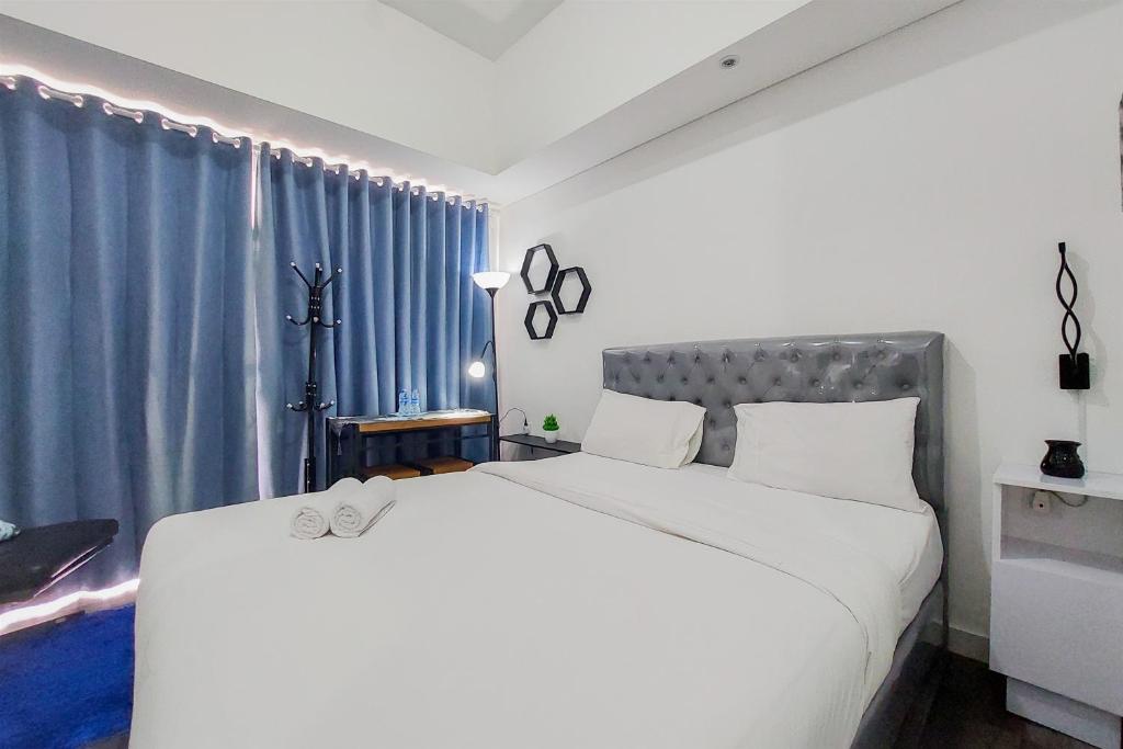 Comfort and Enjoy Living Studio Room at Casa de Parco Apartment By ...