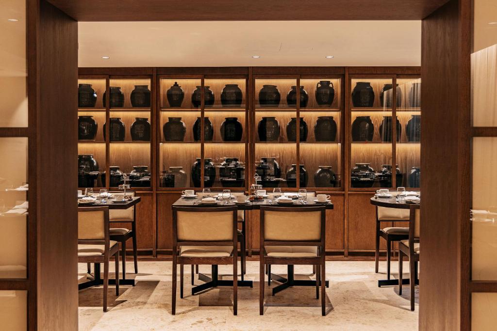 The Caesar Hotel, London (updated prices 2025)