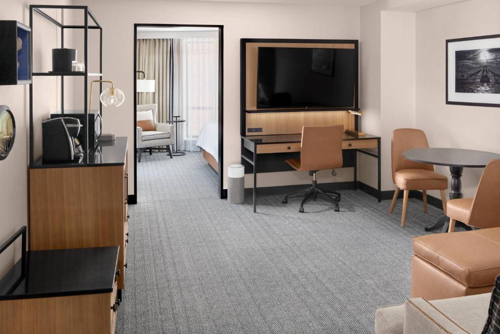 Courtyard by Marriott Portland Downtown/Waterfront, Portland (updated ...
