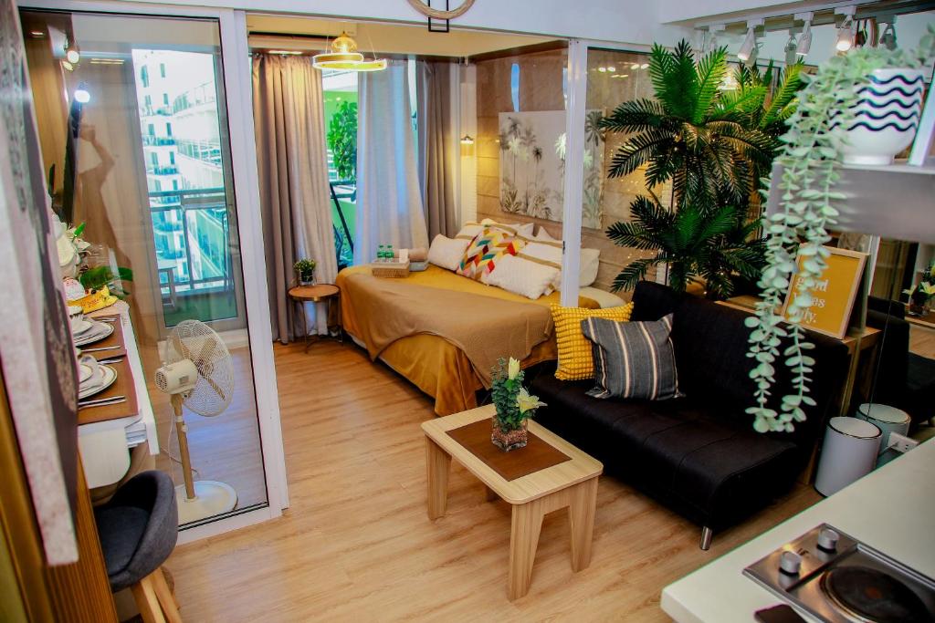 Azure Urban Resort Staycation by Solace Peak 1 Bedroom Beach View ...