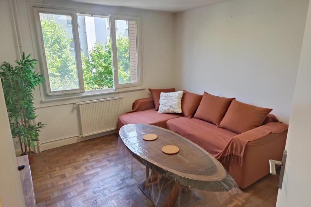 Nice T2 with Wifi near hypercenter, Annecy (updated prices 2025)