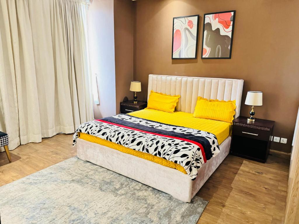 Luxury Penta Square DHA Apartments, Lahore (updated prices 2025)