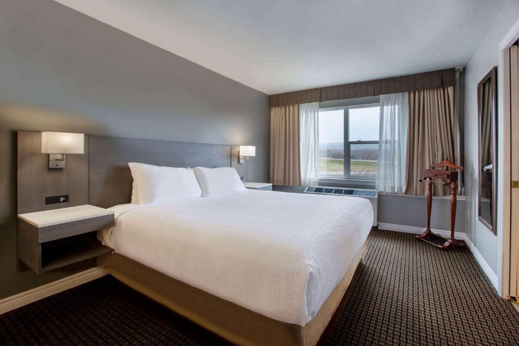 Days Inn & Suites by Wyndham Moncton, Moncton (updated prices 2025)