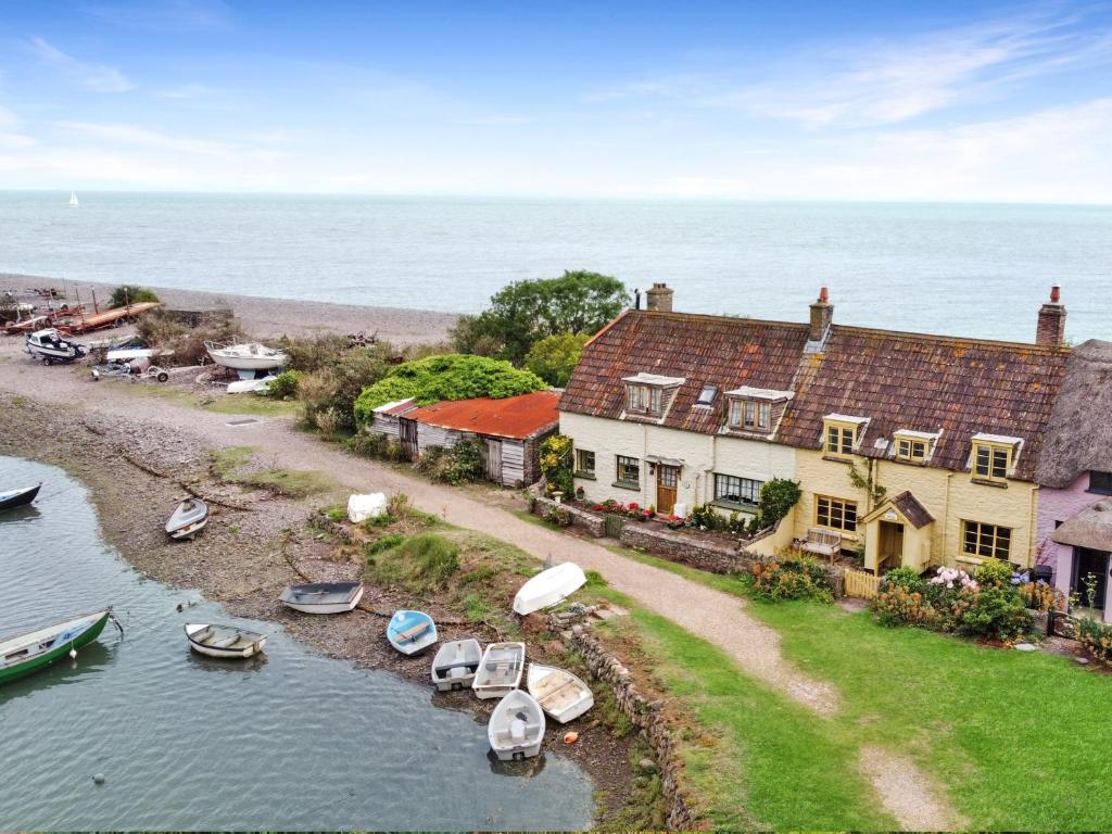 Western Cottage Porlock Weir, Culbone (updated prices 2025)