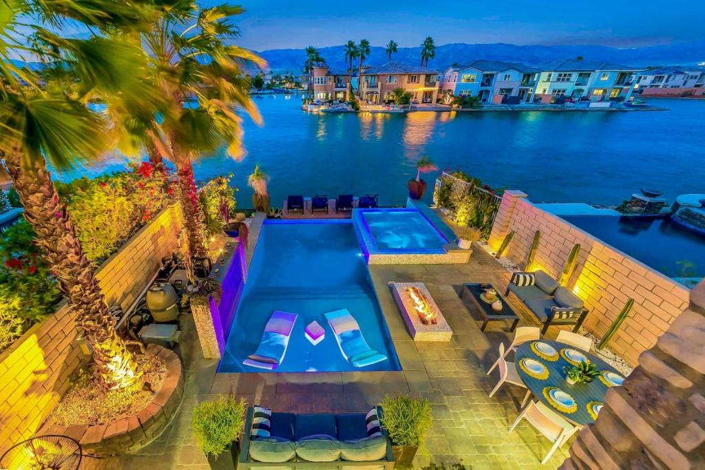 Crown Jewel, Indio (updated prices 2024)