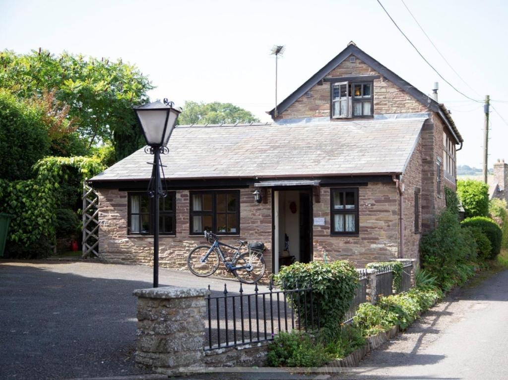 2 Bed in Dorstone 94018, Dorstone (updated prices 2025)