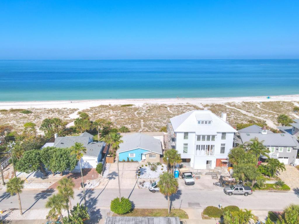 Gulf Breeze - Gulf Front Monthly Rental, Clearwater Beach (updated ...