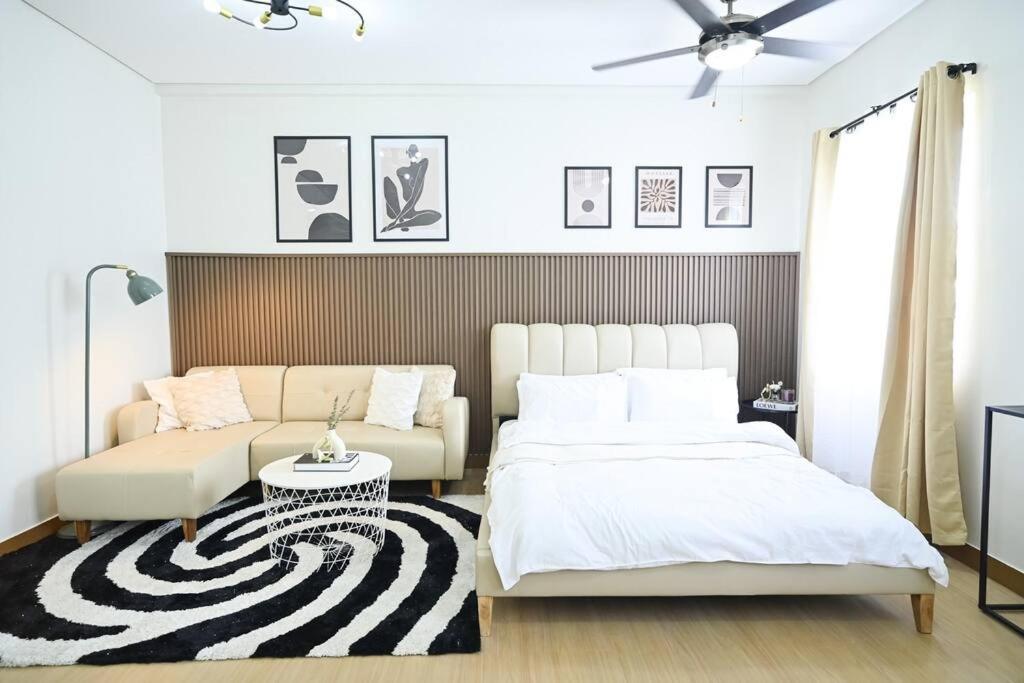 Cosy Corner at SMDC Hope Residences - Pool View & Highest Floor, Cavite ...