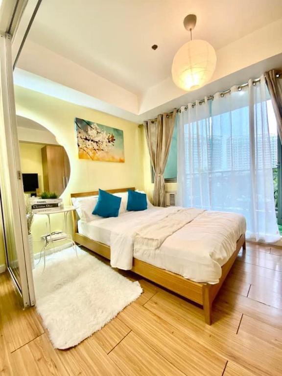 Azure staycation by safiya, Manila (updated prices 2026)