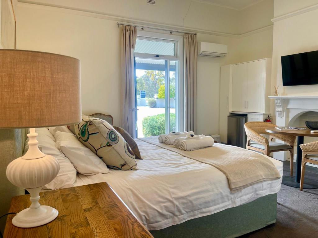 Pirathon Country Estate, Tanunda (updated prices 2025)