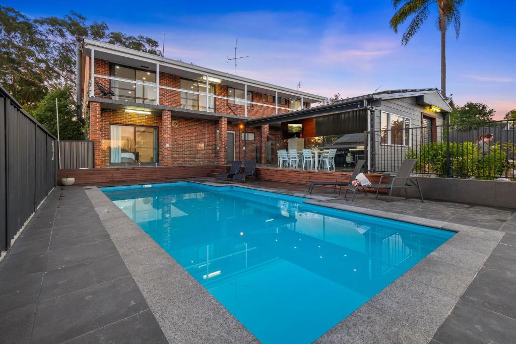 The River, Wilberforce (updated prices 2026)