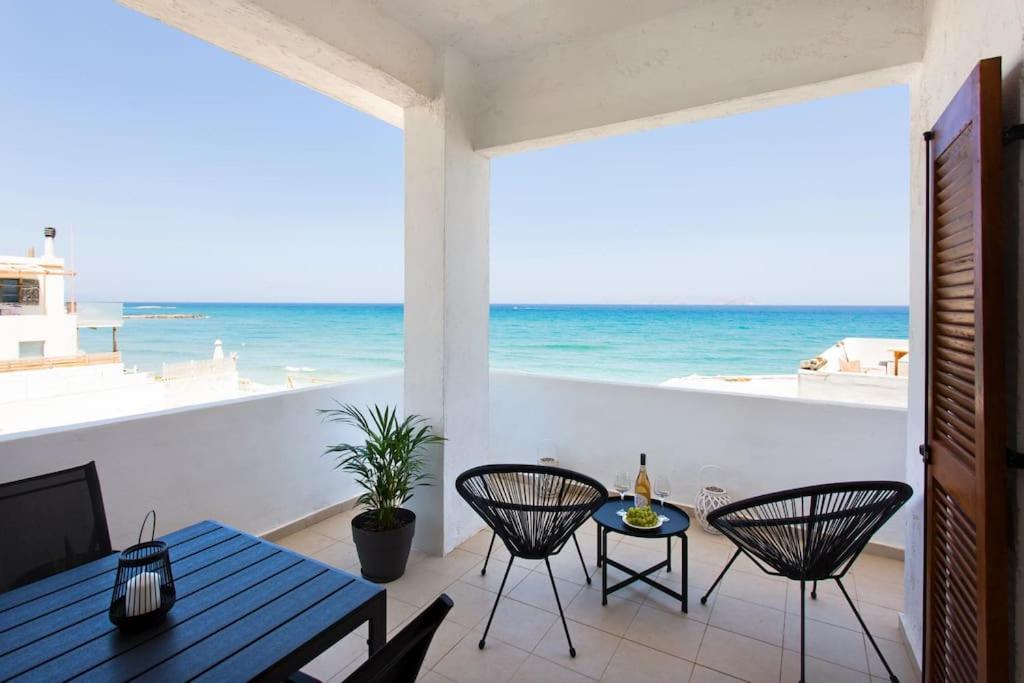 Nova Sea View Apartment Seafront, Kokkíni Khánion (updated prices 2026)