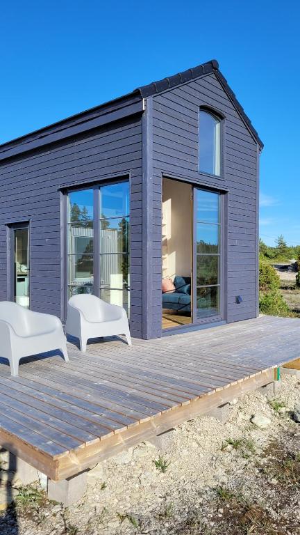 Seaside Tiny Maheri, Keibu (updated prices 2025)