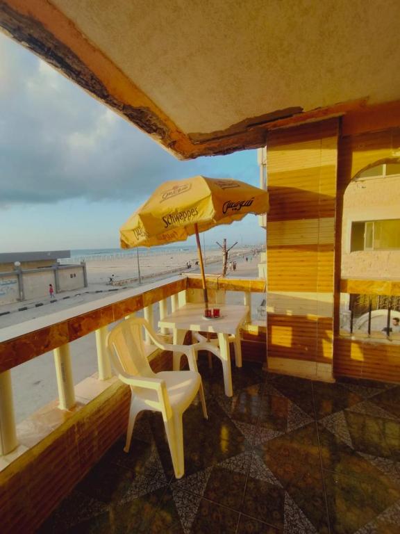 Dream Seaside Apartment Direct Beach Access and Stunning Beach View ...