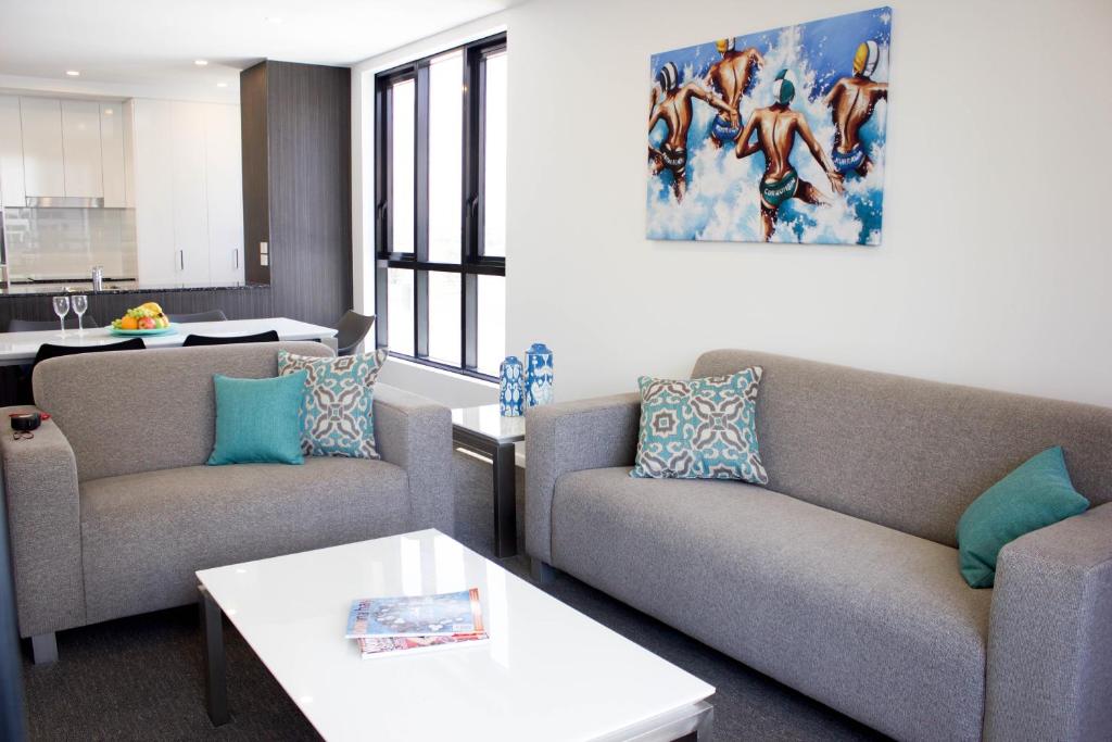 Synergy Broadbeach - Official, Gold Coast (updated prices 2025)