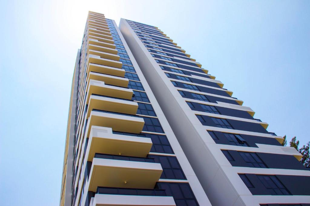 Synergy Broadbeach - Official, Gold Coast (updated prices 2025)