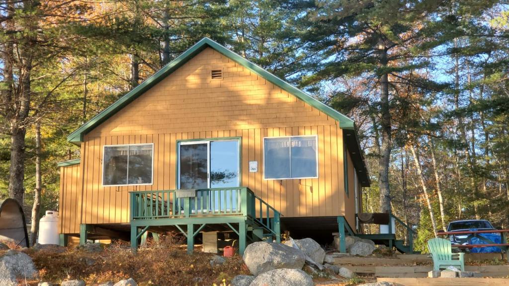 Beautiful lakefront cottage, Ambajejus Lake, Millinocket (updated ...