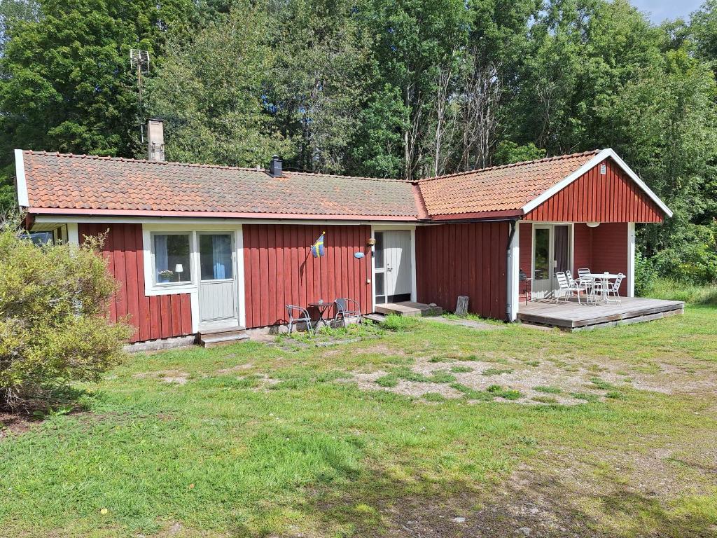Hus på landet nära sjö, Berga (precios actualizados 2026)