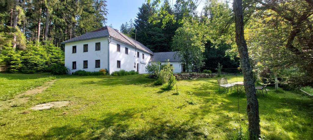 Chalupa U Lesa Frymburk Lipno, Frymburk (updated prices 2025)