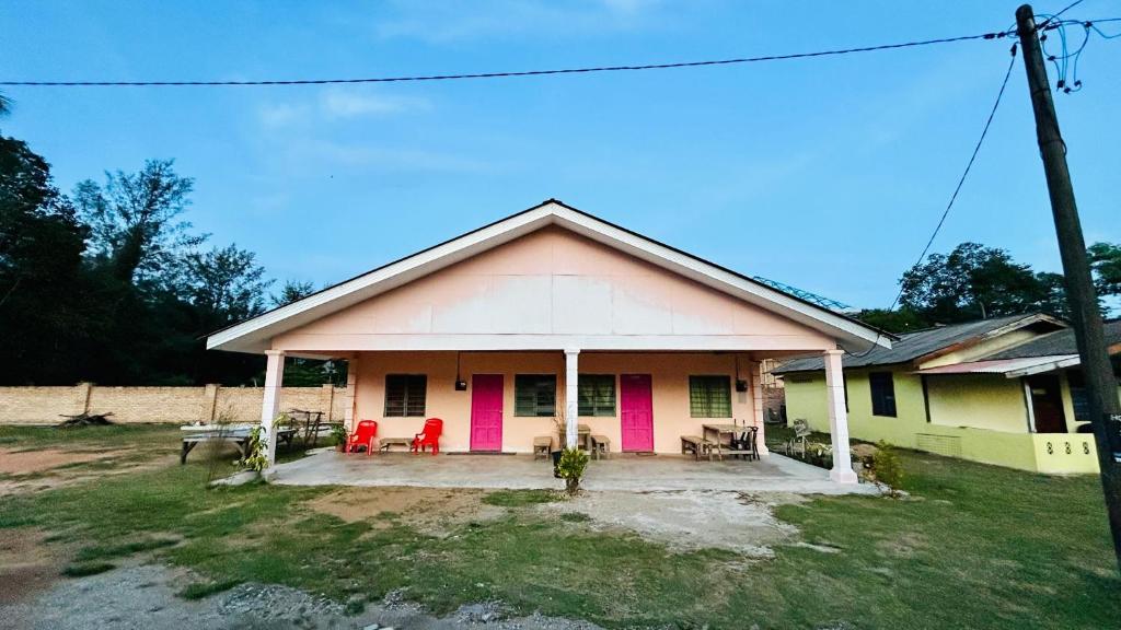 Homestay Razali Village Style, Kampong Baharu Cherating (updated prices ...