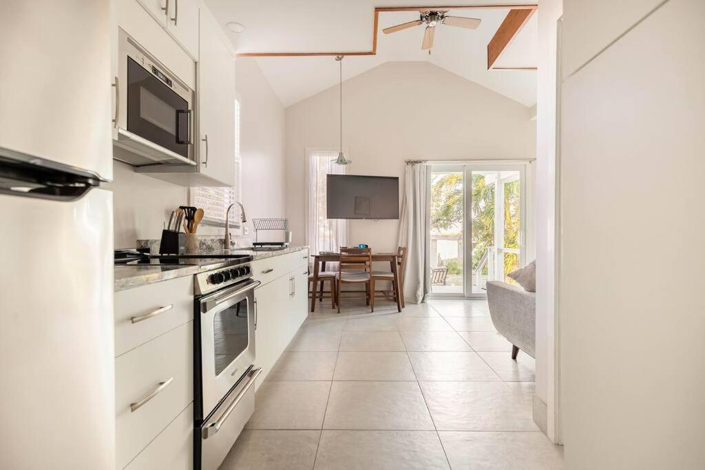 Panoramic Waterfront View, Goodland (updated prices 2026)