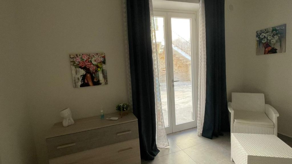 Lazzara 19, Marsala (updated prices 2025)