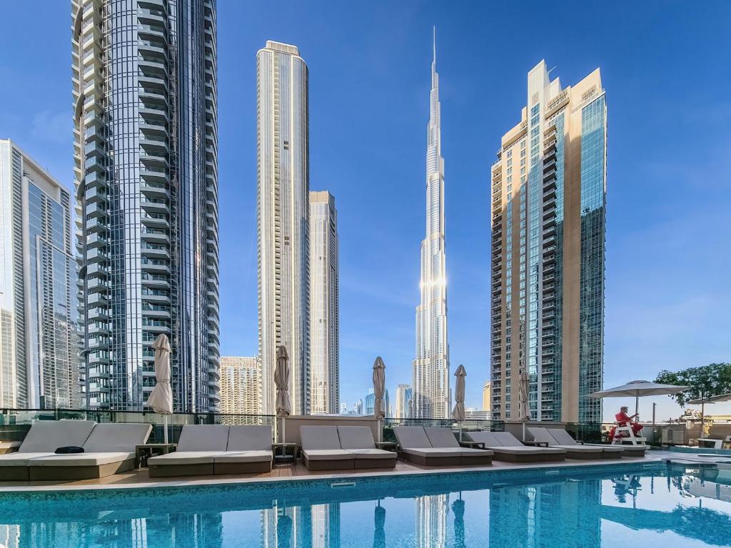Act One Act Two Towers, Downtown Dubai, Dubai (updated prices 2025)