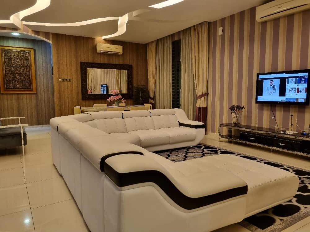 Anggerik Villa, Ayer Keroh (updated prices 2025)