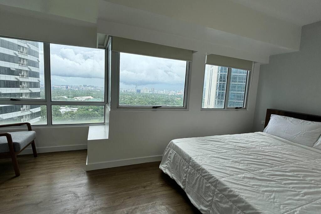 2 BR Luxe Manila Golf View Loft in BGC, Manila (updated prices 2024)