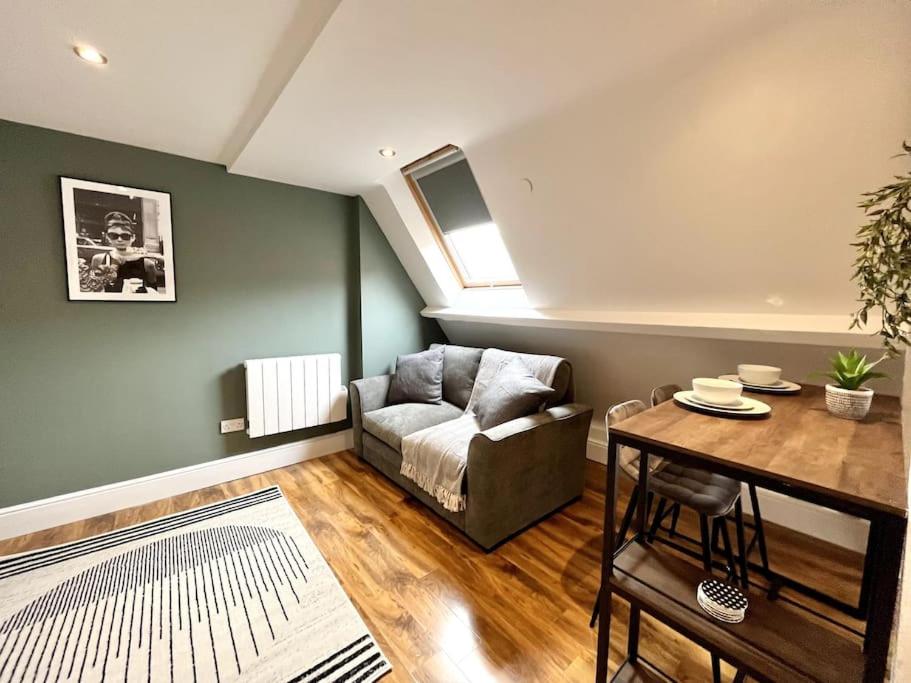 One Bed City Centre Penthouse, Nottingham (updated prices 2025)