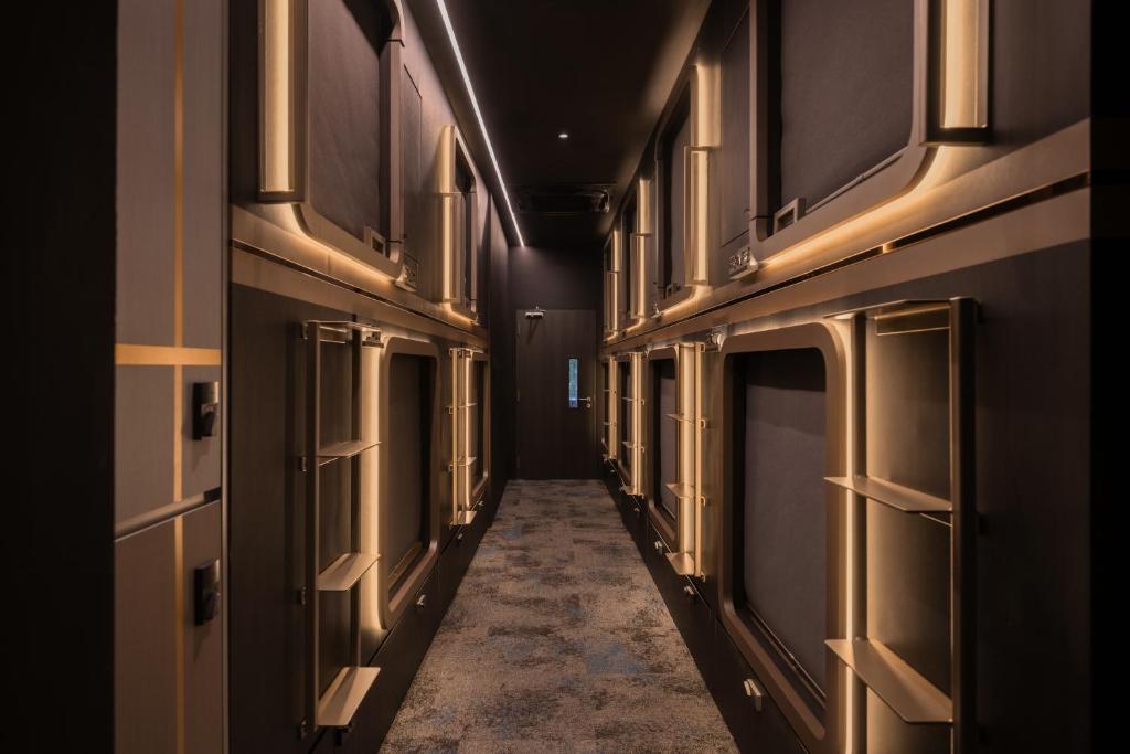 Cube Social Boutique Capsule Hotel at Boat Quay, Singapore (updated ...