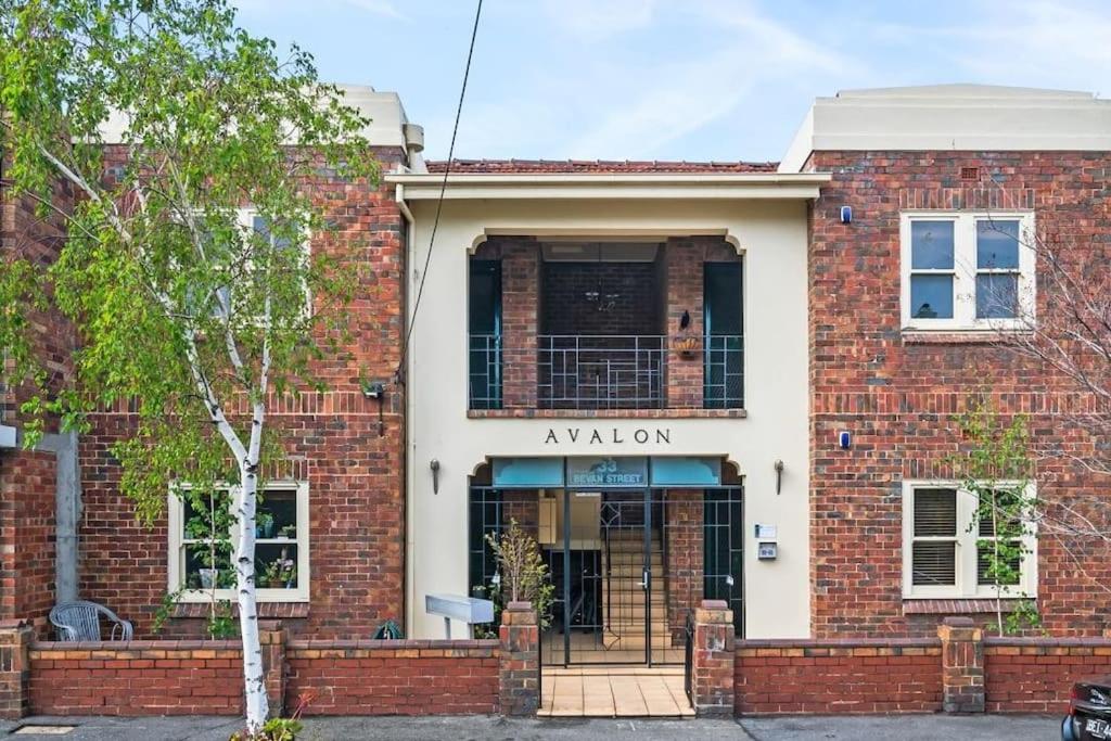 Two Terrific Albert Park Apartments, Albert Park (updated prices 2026)