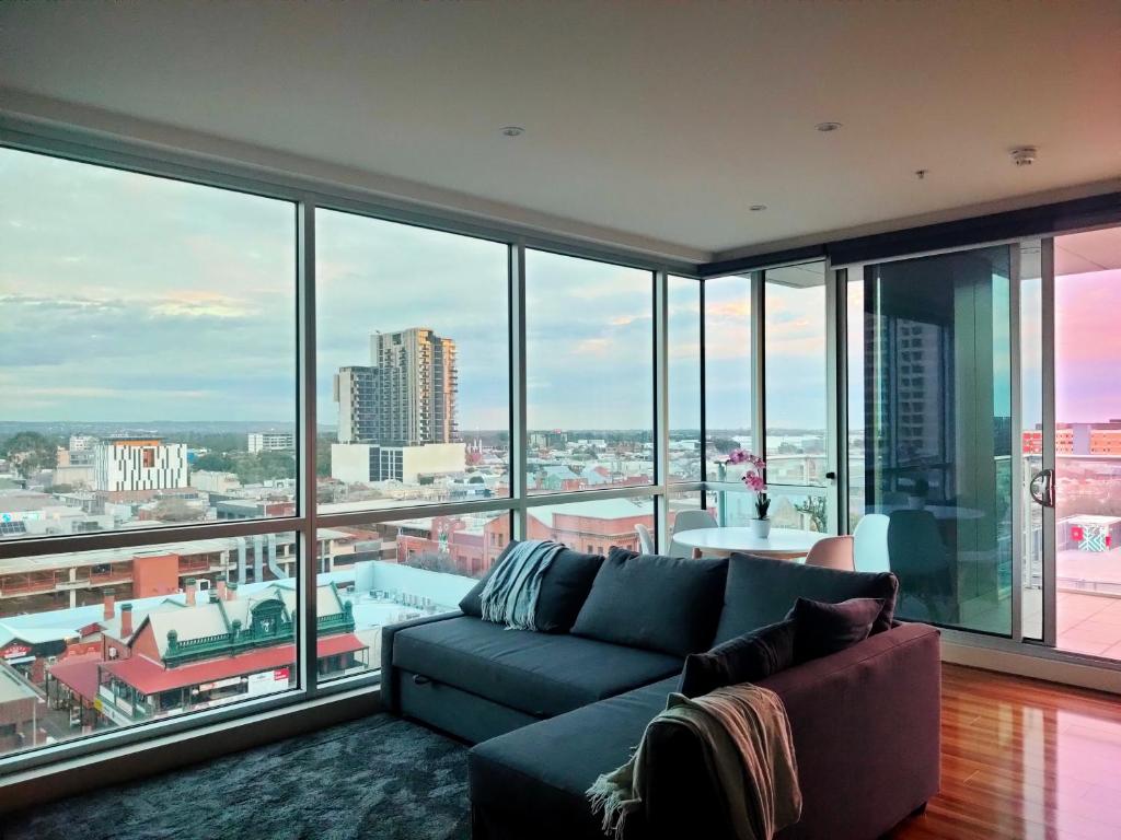 Adelaide Central Skyline Panoramic Suite One, Adelaide (updated prices ...