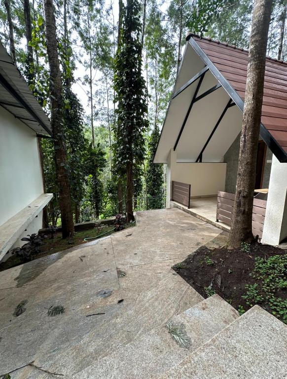 100 Oaks Estate, Yercaud (updated prices 2026)