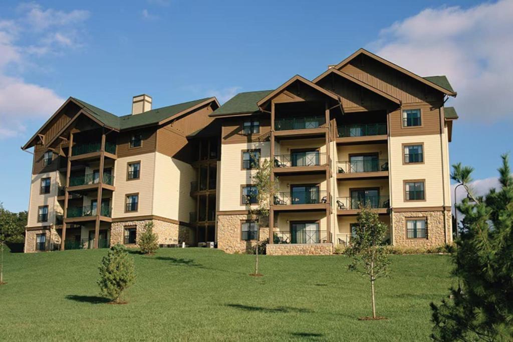 Beautiful Hotel in Smoky Mountains 2BD Gateway to the Smokies, Pigeon ...
