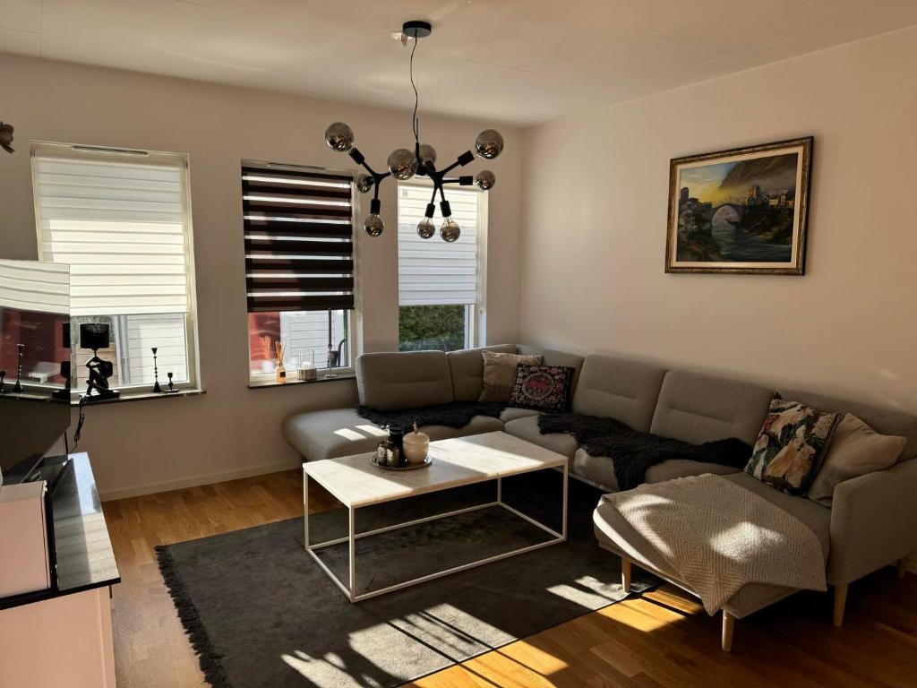 Nybyggt radhus nära både Malmö och Lund., Arlöv (2025 güncel fiyatları)