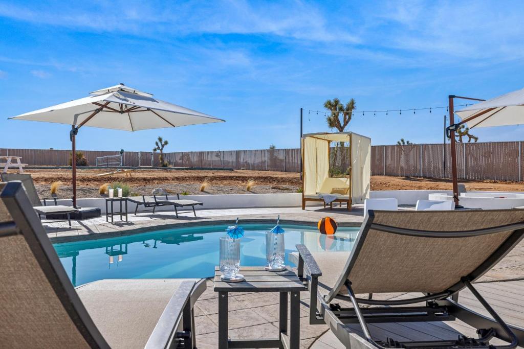 Harmony Home ft Pickleball near Joshua Tree National Park, Yucca Valley ...