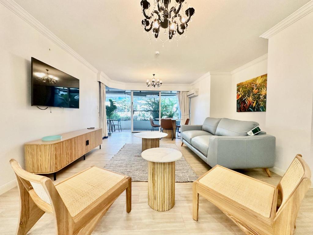 Phoenician Resort, Central Broadbeach, Gold Coast (updated prices 2025)