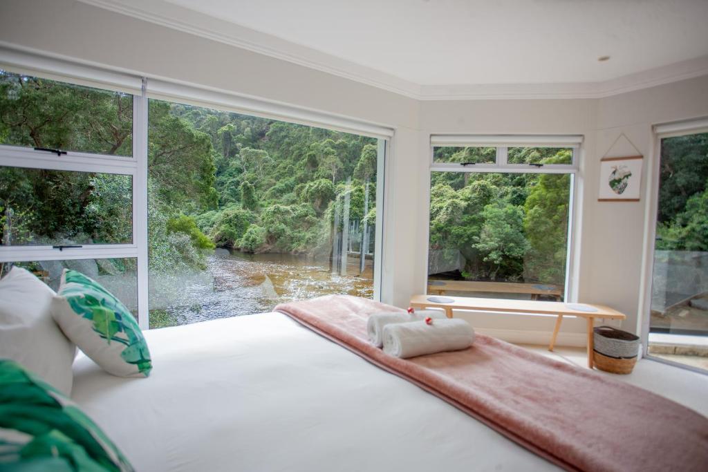 Yolo Luxury River Villa, Wilderness (precios actualizados 2024)