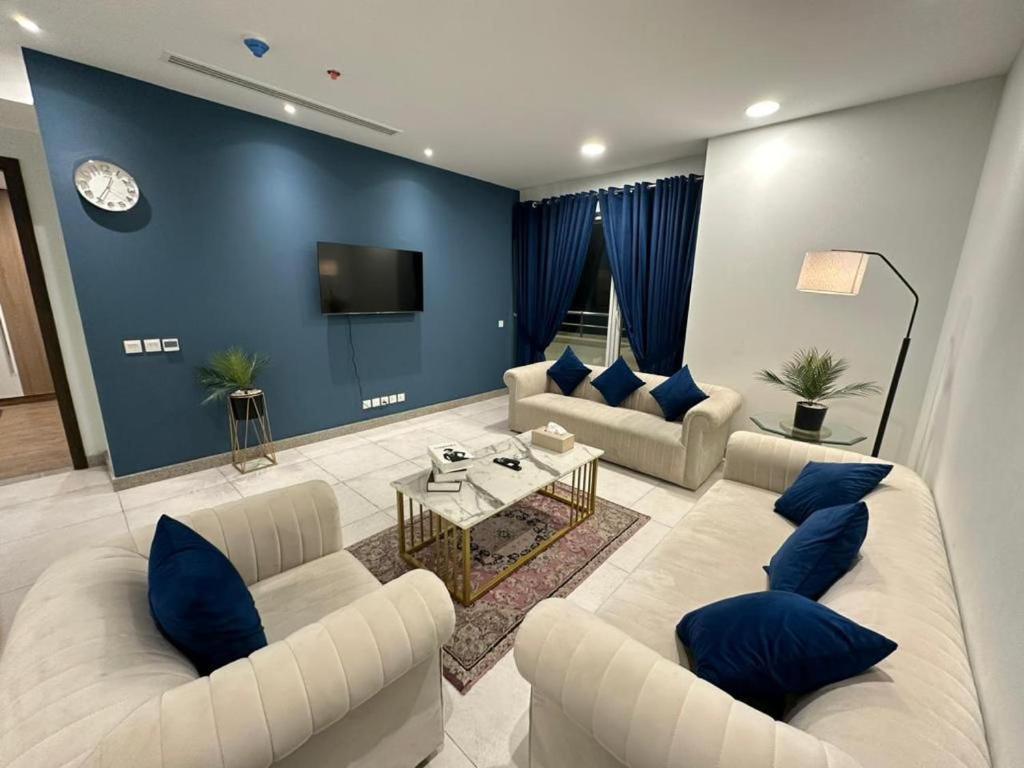 Penta Square Apartments, Lahore (updated prices 2026)