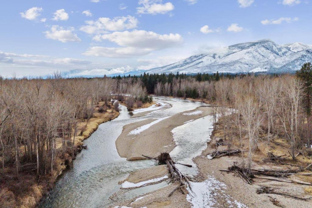 Mara Luxury Cabin- Maple, Hamilton (updated prices 2026)