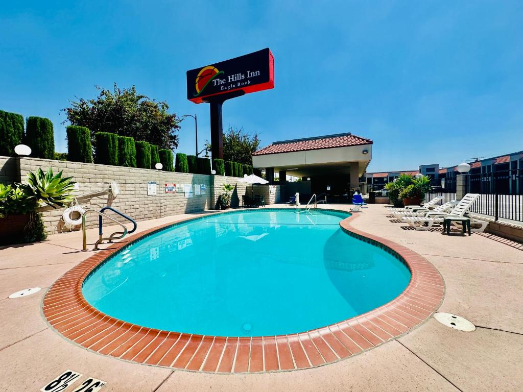 The Hills Inn Eagle Rock - Near Old Town Pasadena, Los Angeles (updated ...