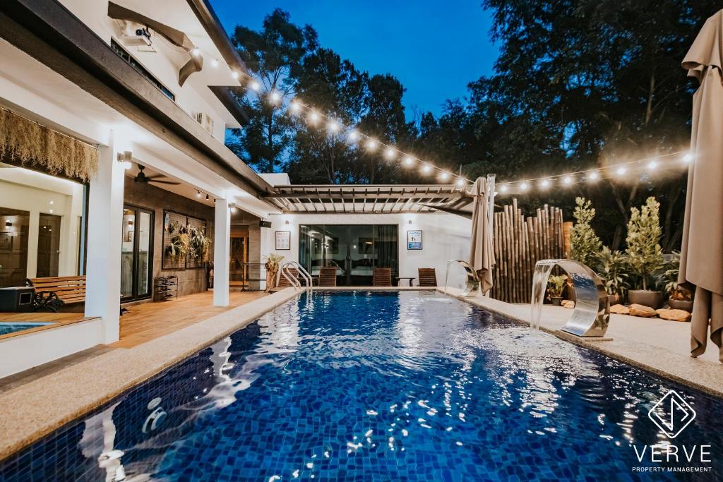 Ipoh Cozy 27 Pool Villa 6B5B 30 pax by Verve, Ipoh (updated prices 2026)