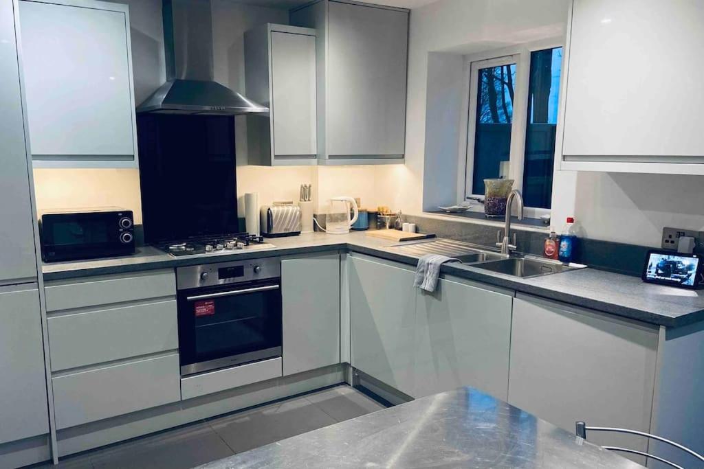 Luxury Home in Hanham, Kingswood (updated prices 2025)