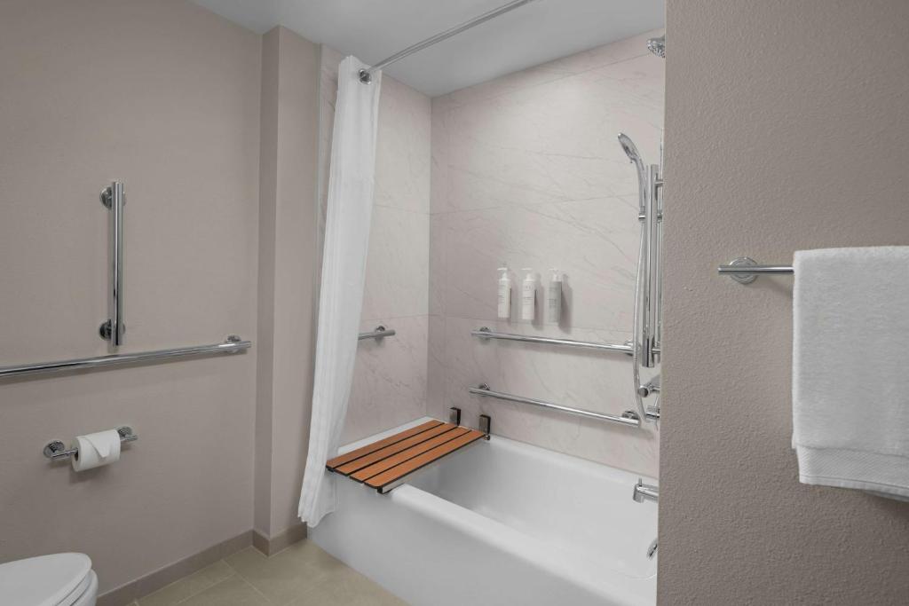 Embassy Suites By Hilton Madison Downtown, Madison (updated prices 2025)