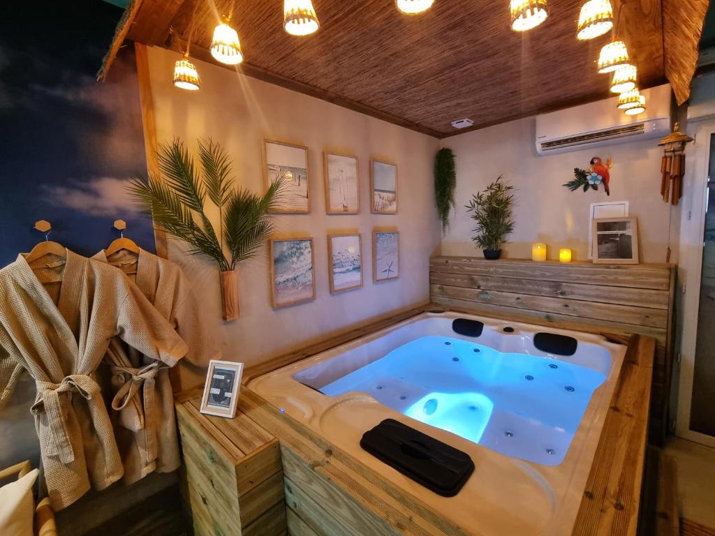 Appart&Spa Aloha, 100m de la plage, Les Spas de la Mer, Plein cœur du ...