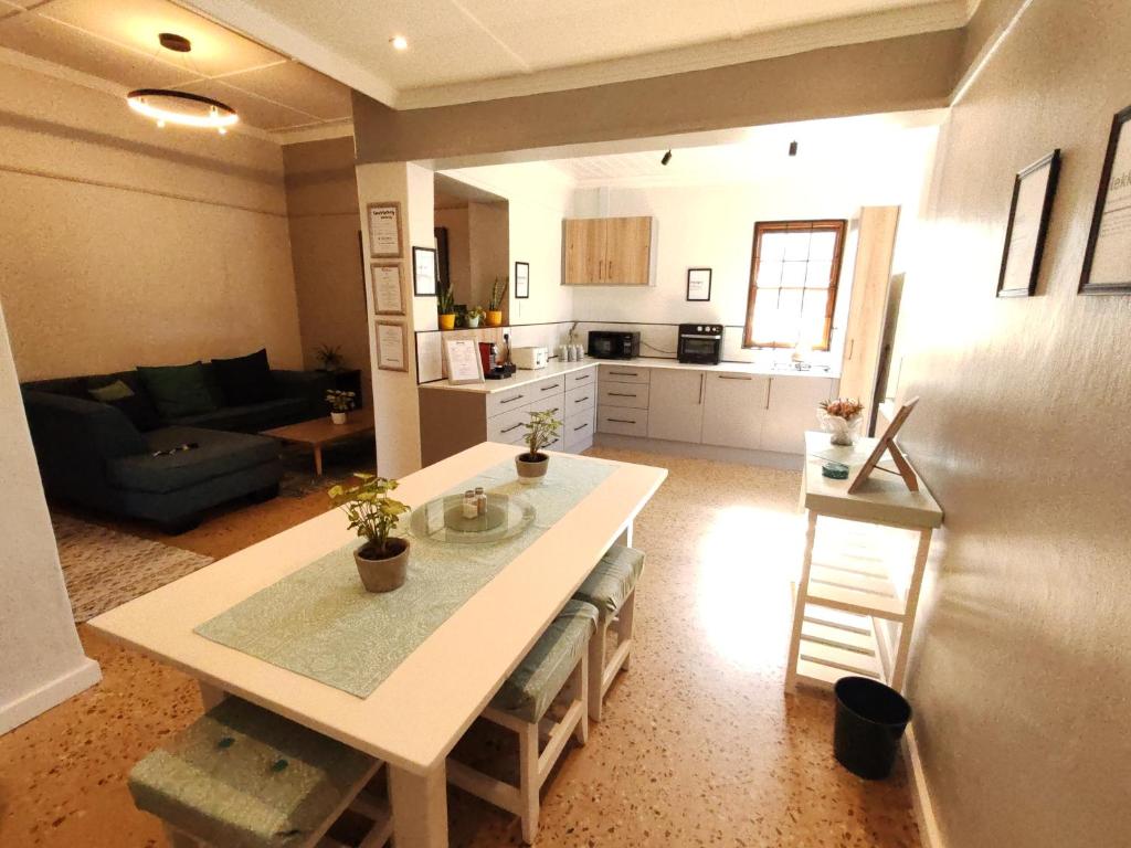 7 On Bain, Wellington (updated prices 2026)