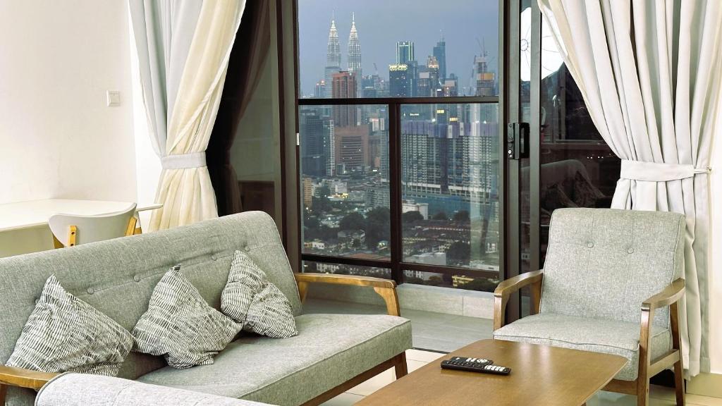 KLCC view 2BR-2BR luxury apartment Trion KL, Kuala Lumpur (updated prices 2025)
